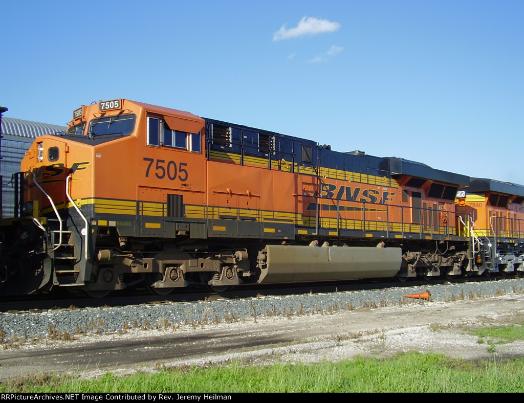 BNSF 7505
